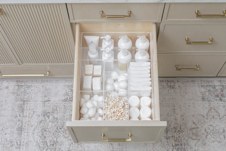 Suite Organizer – Salt by Sabrina